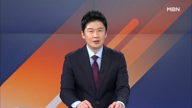 김명준의 뉴스파이터 클로징 딸과 함께 물놀이 